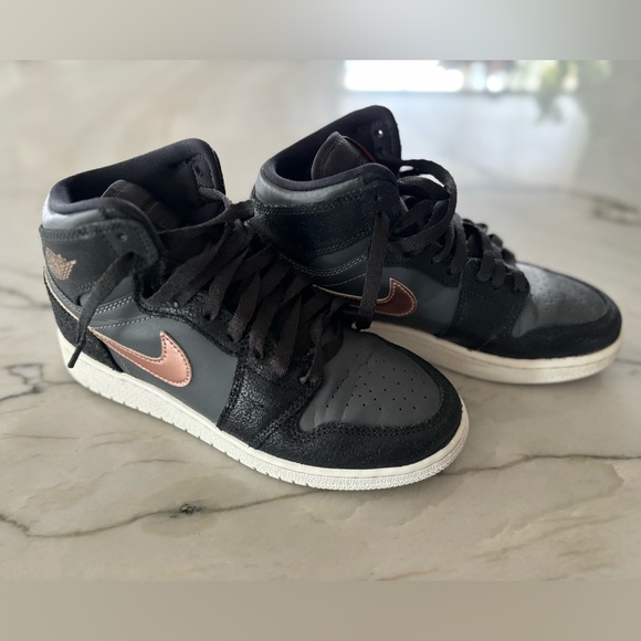 Nike | Shoes | Nike Air Jordan Retro Mids | Poshmark